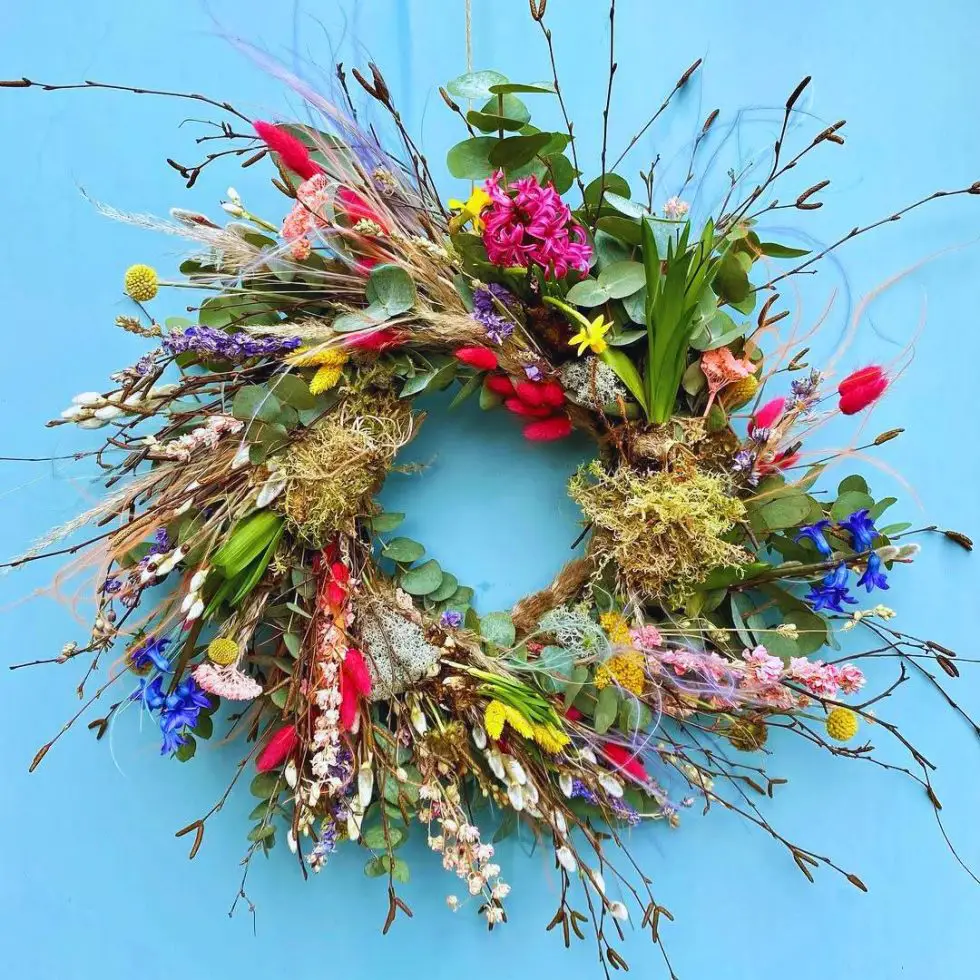 15 Stunning Spring Wreaths: Witchy Decor Inspiration from Imbolc to ...